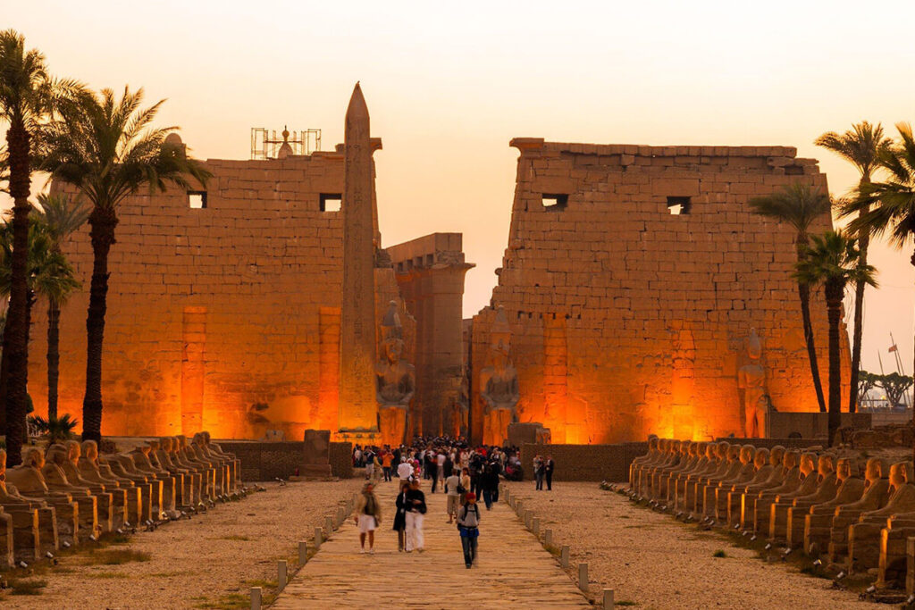 Luxor at Night: What to do in Luxor at Night